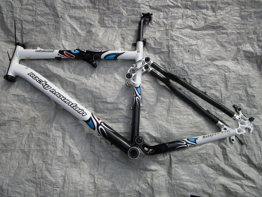 MTB Fully Rahmen 26" Grösse L ab 177Cm 2850g (Gebraucht) in Ottikon für CHF 100 – mit Lieferung ...