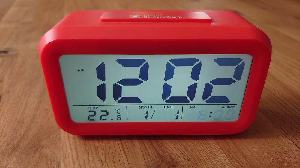 Wecker mit Temperaturanzeige | Kaufen auf Ricardo