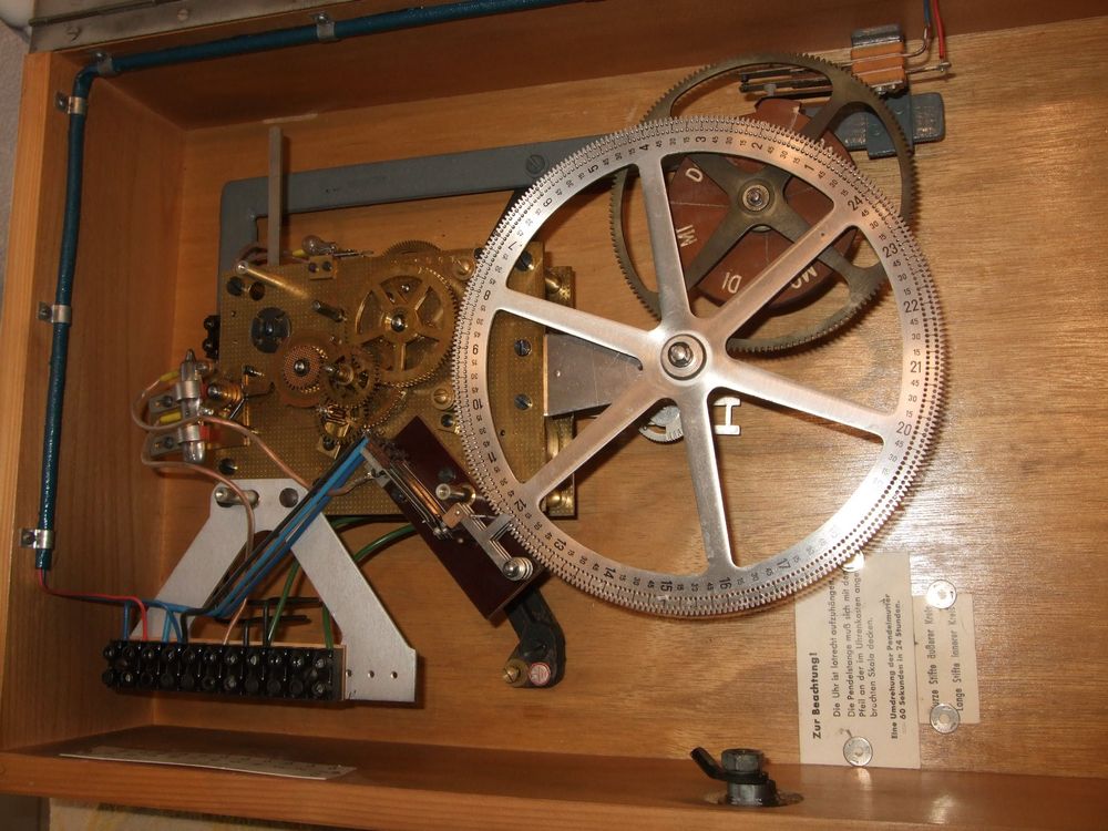 JSGUS Signaluhr (Gebraucht) in Muhen für CHF 50 – nur Abholung auf ...