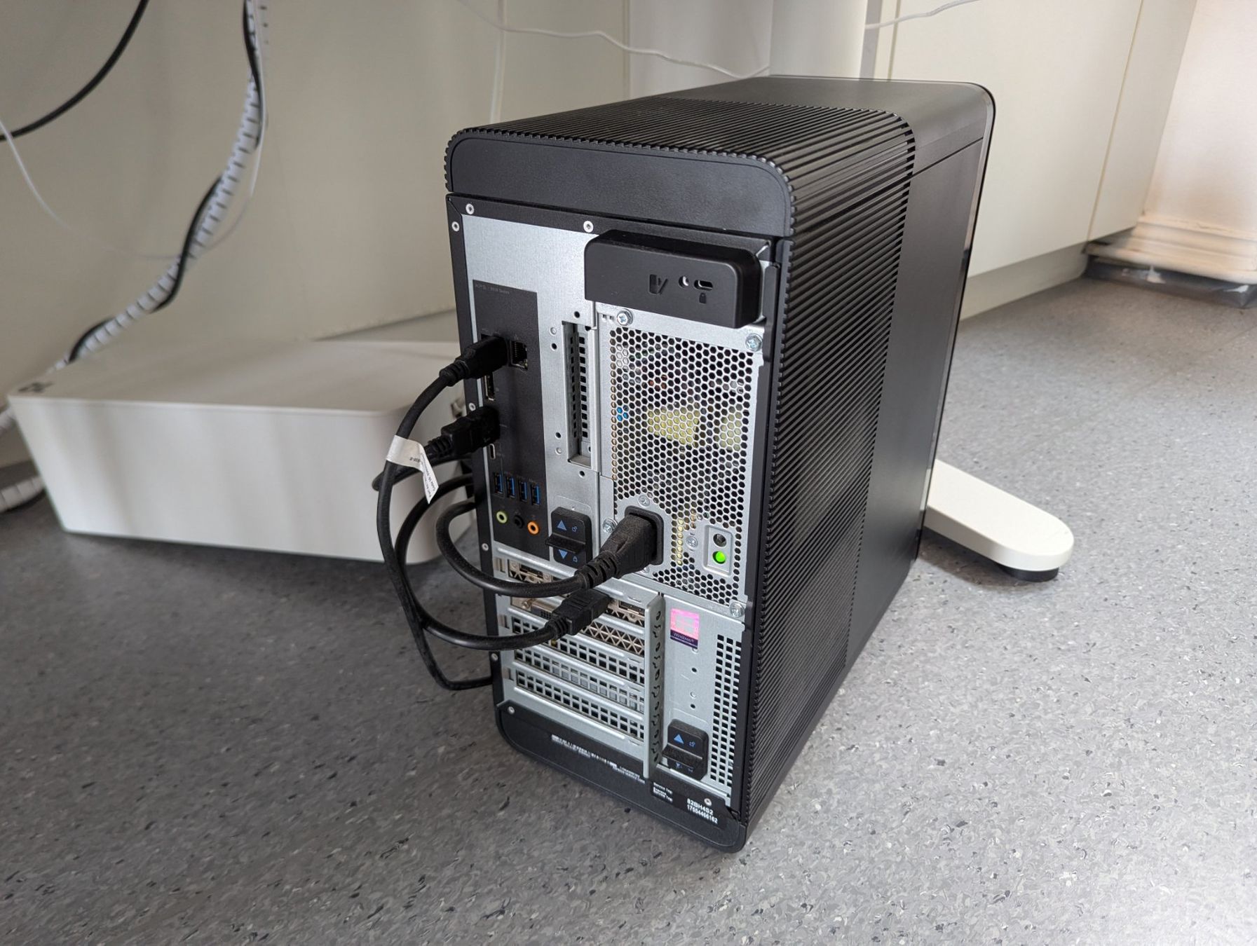 Dell XPS PC - Top Zustand! (i7-8700 | GTX 1070 | 16GB RAM) (Gebraucht ...