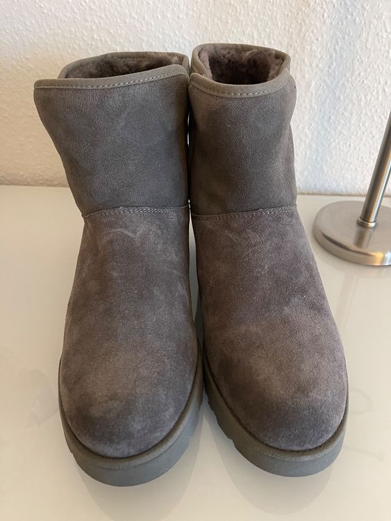 Ugg Boots 41 - new -grey suede and sheepskin platform boots (Neu ...