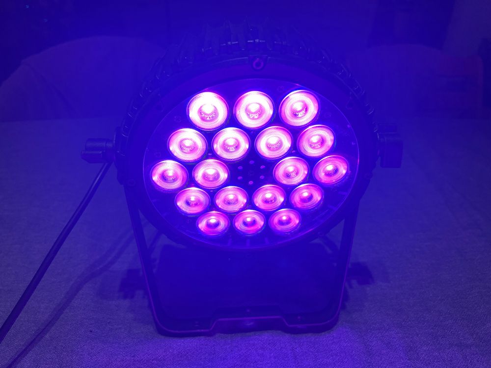 Showtec Compact Par 18 Tri MKII Ab 1.- (Produkt 192) | Kaufen auf Ricardo