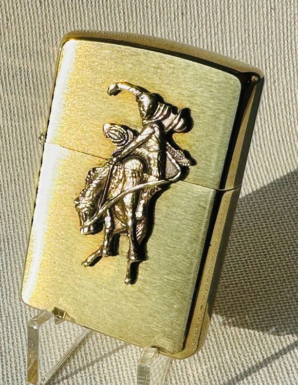 Rare Collectable 1994 Marlboro "Buckin' Bronco" Zippo Unused (Neu (gemäss Beschreibung)) in ...
