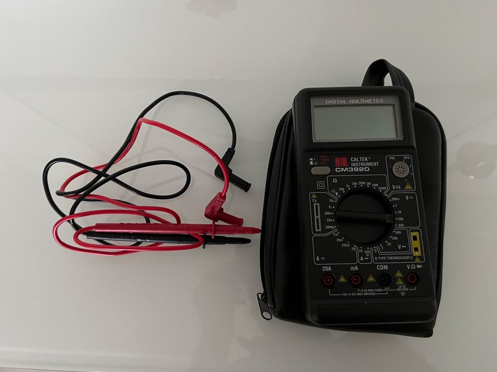 Digitales Multimeter CM3920 in Schwart (Gebraucht) in für CHF 7 – nur ...