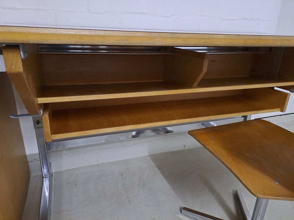 Schüler-Pult mit Stuhl (Holz-Metall, massiv&robust) (Gebraucht) in ...