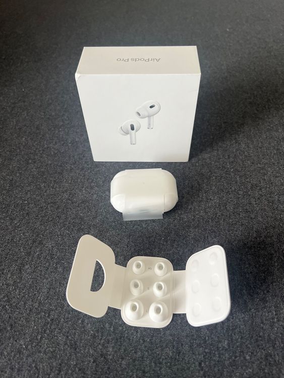 AirPods Pro (2nd generation)MagSafe Charging Case(USB-C) (Gebraucht) in Mund für CHF 145 – mit ...