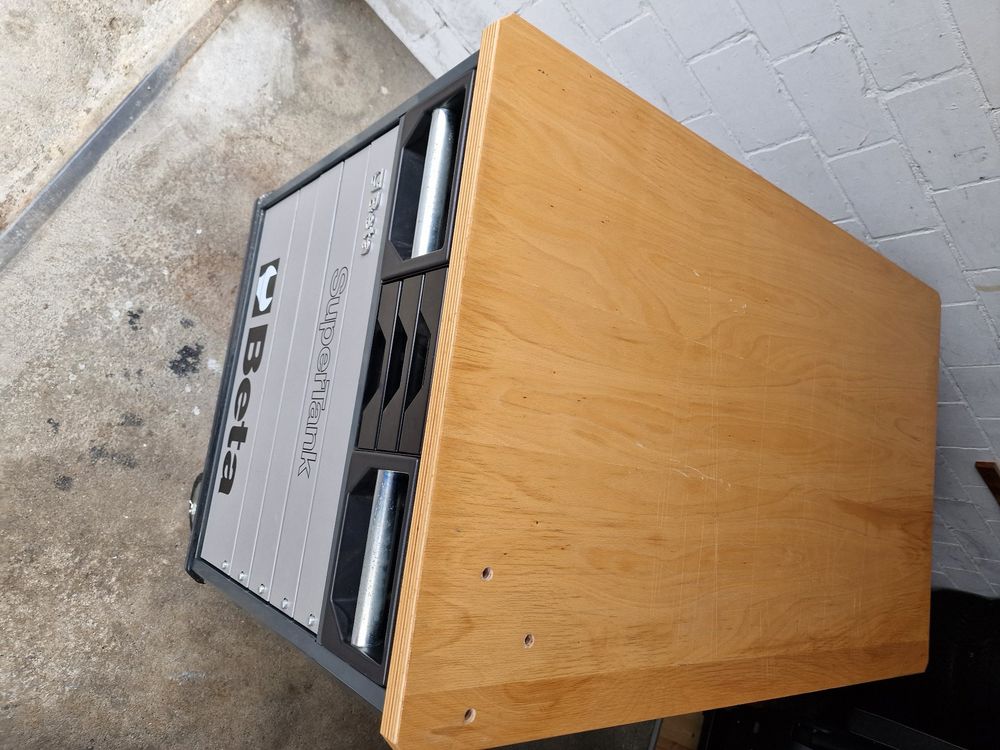 Werkzeugwagen/Werkbank Beta SuperTank C28T G (Gebraucht) in Horw für ...