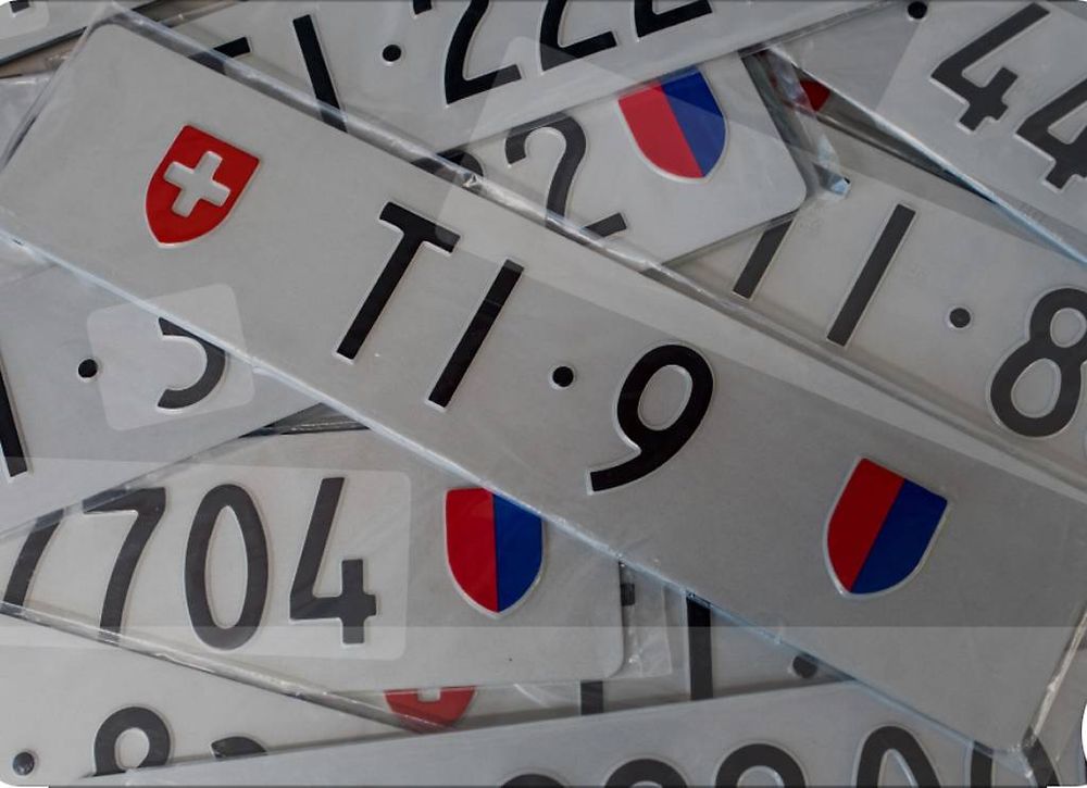 Targa Ti 5 cifre (Usato) a Castione per CHF 350 – solo ritiro ...