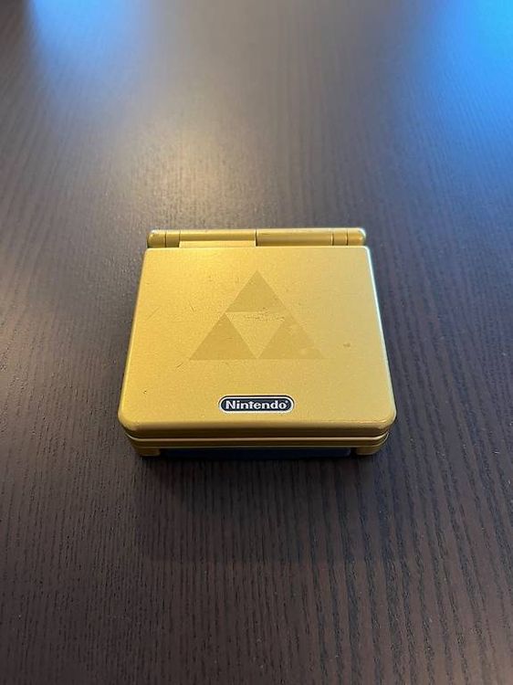 Game Boy Advance SP édition collector Zelda - Bon état (D'occasion) à ...