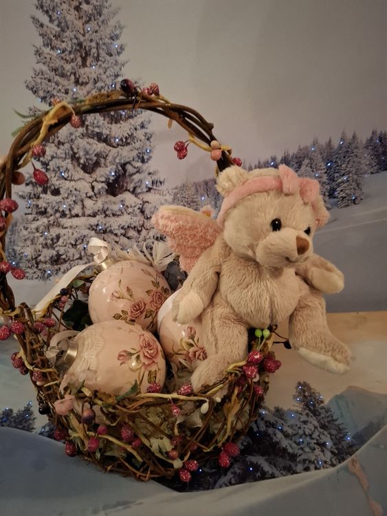 TEDDY BUKOWSKY IM KÖRBLI MIT PORZELLAN KUGELN ROSE (Neu (gemäss ...