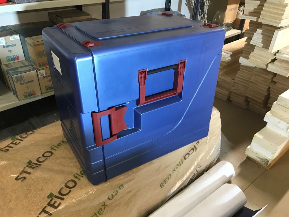 Thermoport "blu'box" 52 gn mit 12 Paar Winkelschienen (Gebraucht) in Muttenz für CHF 320 – nur ...