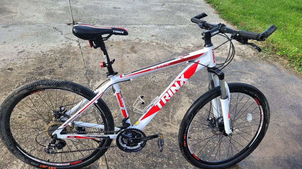 Mountenbike TRINX Majestic M136 | Kaufen auf Ricardo