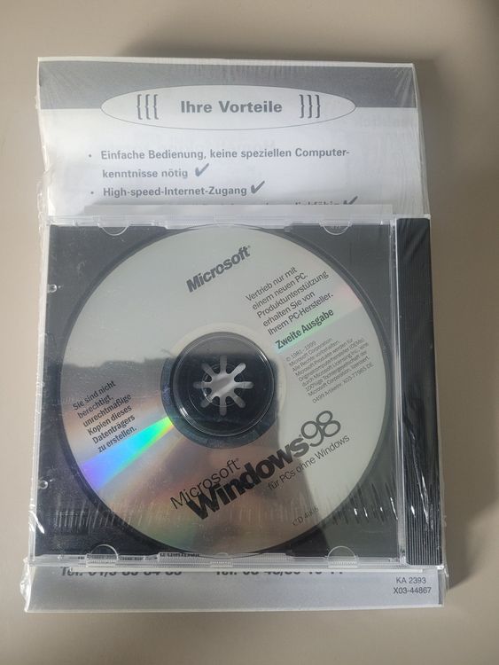 Microsoft Windows 98 (Original mit Product Key) & Works 8.5 (Neu und originalverpackt) in Zizers ...