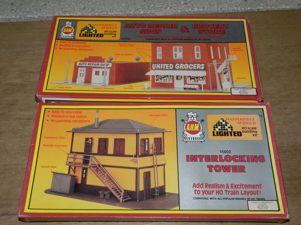 AHM H0 Auto Repair Shop, Grocery Store & Tower (Neu und ...