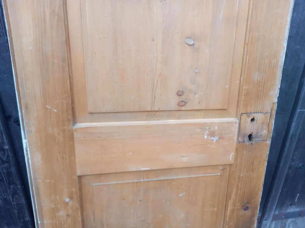alte gestemmte Türe aus Tannenholz (Gebraucht) in Nesslau für CHF 35 ...