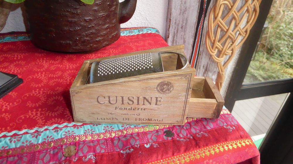 Vintage Küchen Raffel für Ingwer Zitronen Knoblauch ect Holz (Gebraucht ...