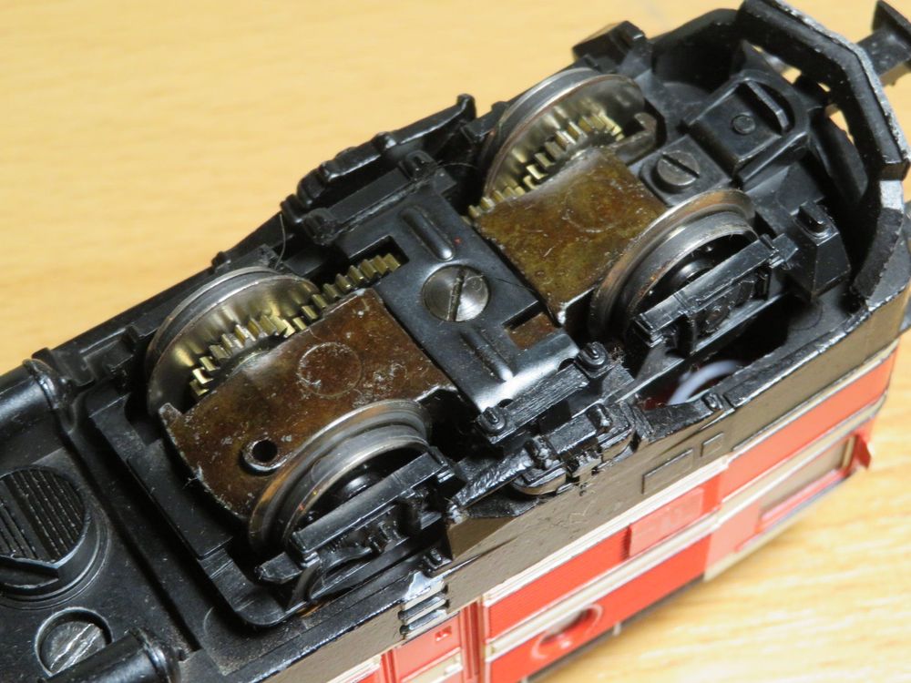 3041 Märklin HO ÖBB E-Lok BR 1043 (Defekt) in für CHF 44.9 – mit ...