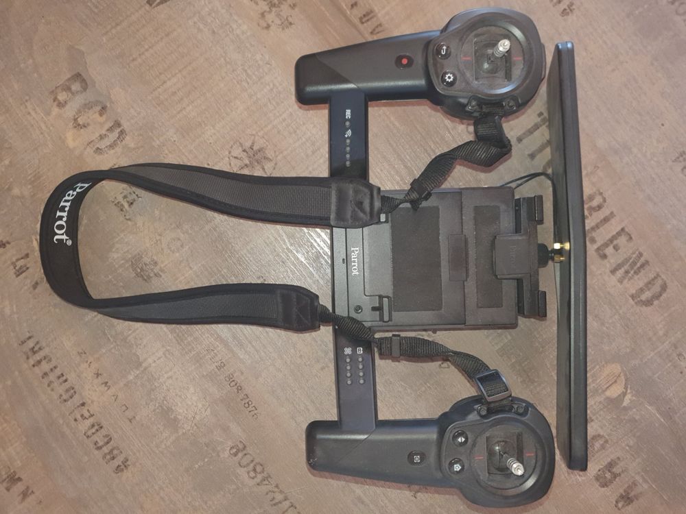 Parrot Skycontroller | Kaufen auf Ricardo