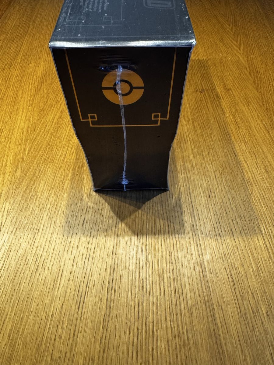 Pokemon Sword & Shield Zacian Elite Trainer Box Plus (Neu und ...