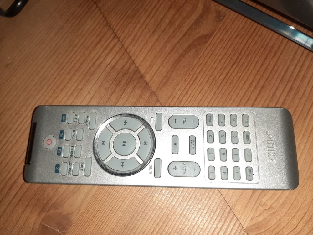 Philips MCM700 Micro-Hifi-System 2 x 80 Watt/ USB/ CD/ UKW (Gebraucht ...