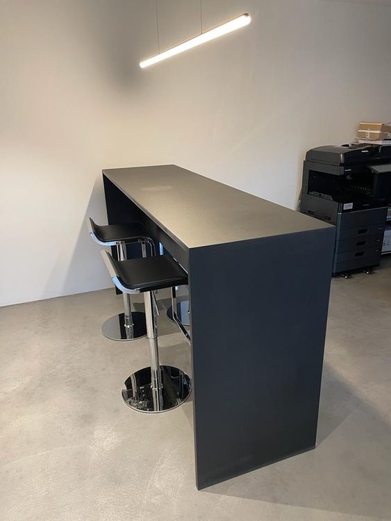 Bartisch (Schreinerlösung aus MDF) mit Barhocker (schwarz) | Kaufen auf ...