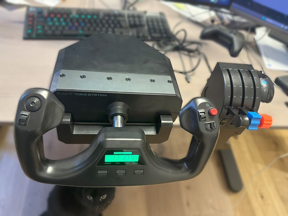 Logitech Flight Yoke System | Kaufen auf Ricardo