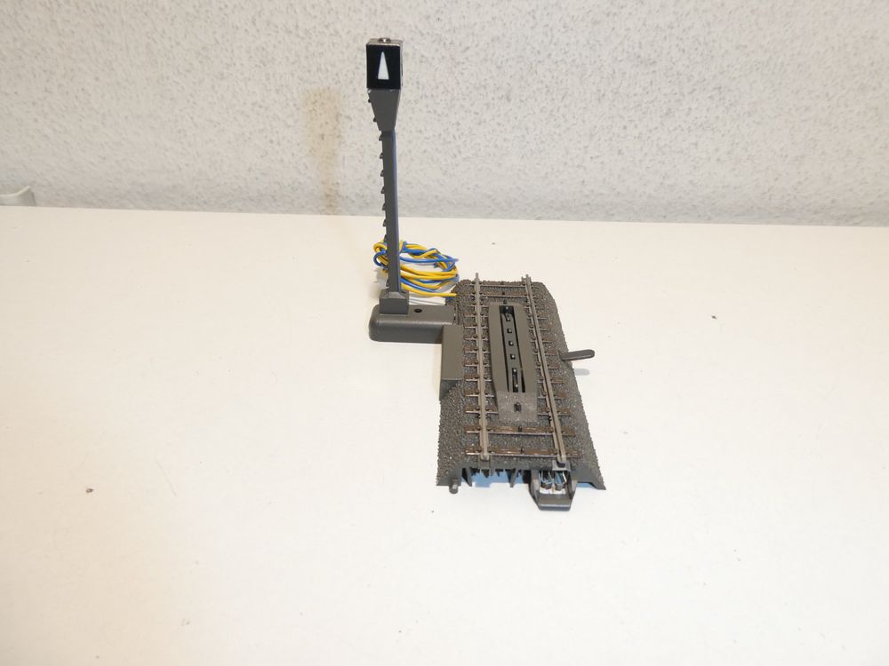 Märklin C-Gleis Schienen Entkuppler Lichtmast HO 24997 (T21) (Gebraucht ...