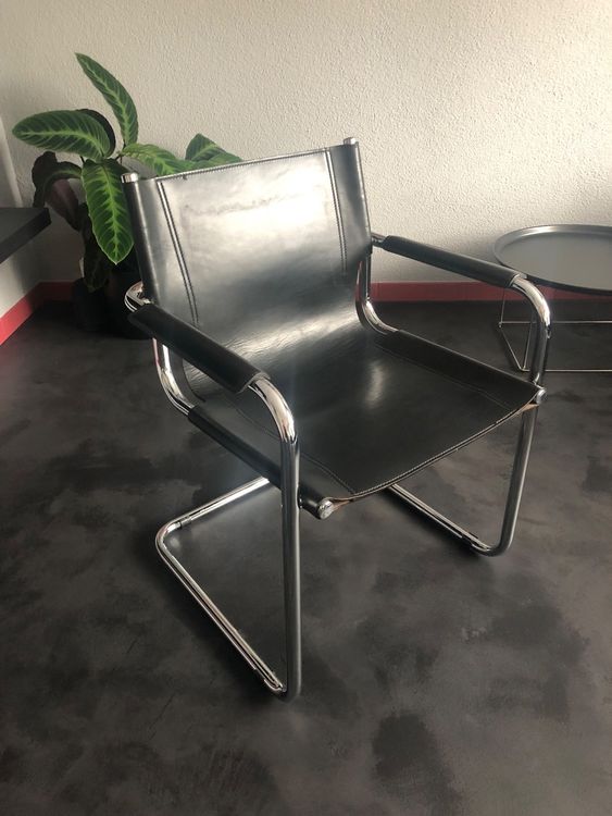4 Freischwinger Leder Stühle (Gebraucht) in Baar für CHF 253 – nur Abholung auf Ricardo kaufen