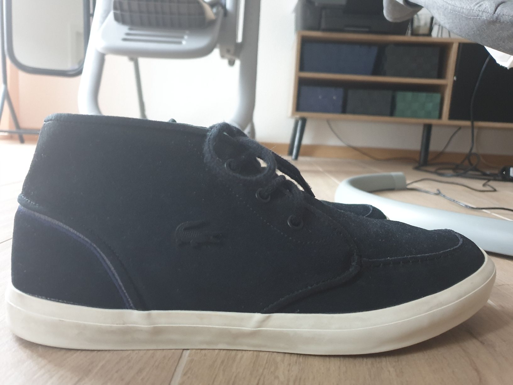 Lacoste Sevrin Mid taille 44 (D'occasion) à Travers pour CHF 30 – avec ...