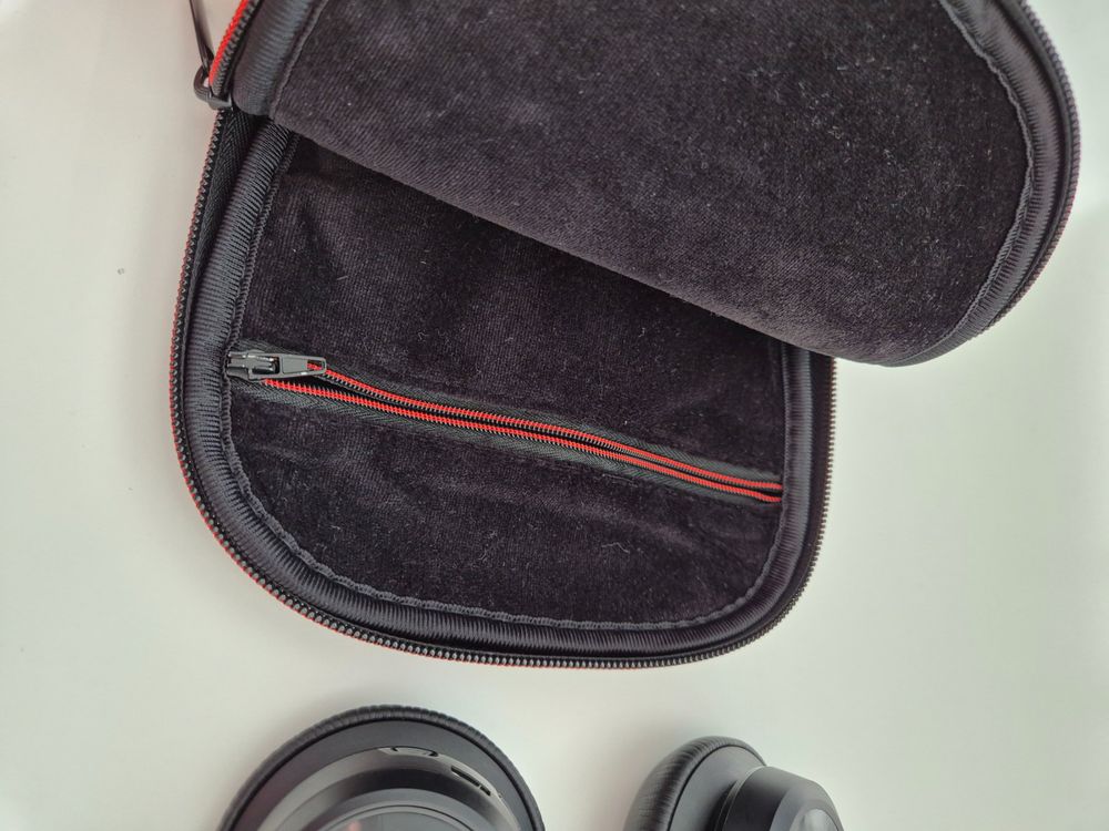 POLY Office Headset Voyager Focus 2 (On-Ear, Kabellos) (Gebraucht) in ...