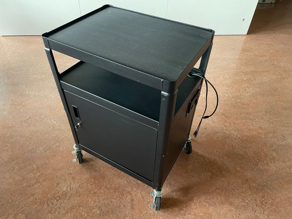 Rollwagen, Medienwagen, TV-Möbel (Gebraucht) in Glarus für CHF 49 – nur ...