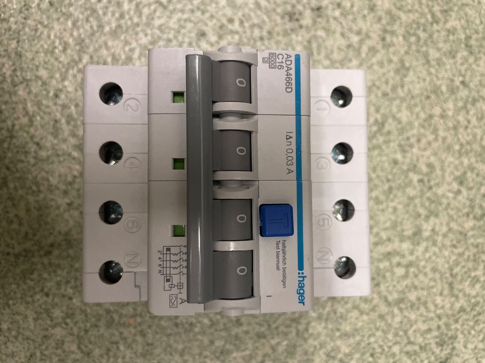 DDR hager C16 (Gebraucht) in Neuchâtel für CHF 60 – mit Lieferung auf ...