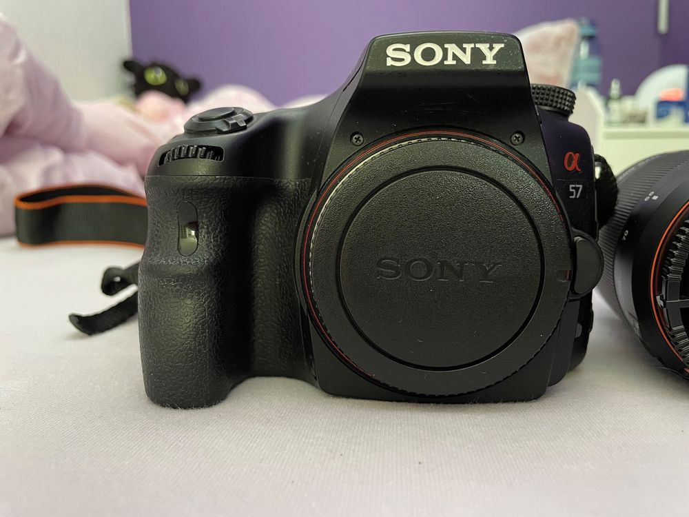 Sony a57 Camera + two extra lenses | Kaufen auf Ricardo