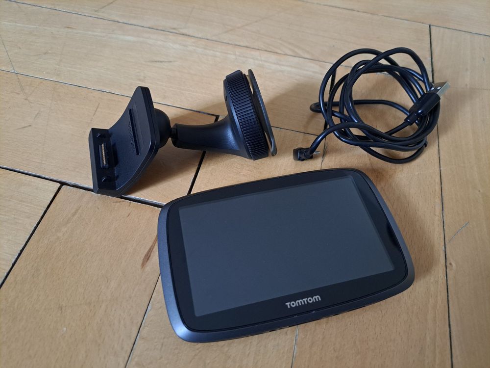 TOMTOM GO5000 Navi für Auto (Gebraucht) in luzern für CHF 30 – mit ...