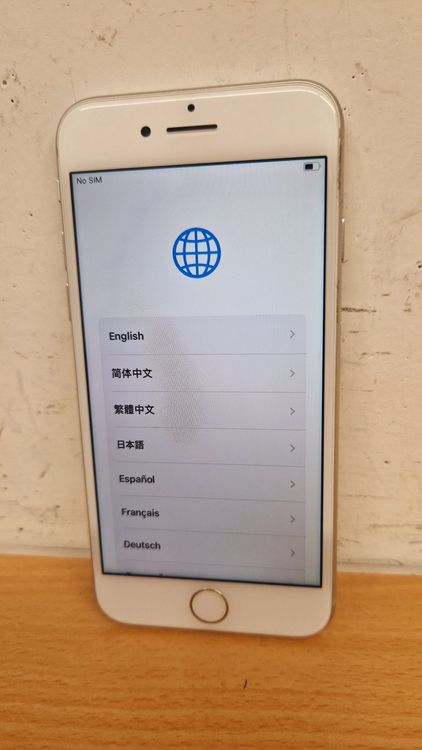 Apple iPhone 8 - 64 GB - weiss | Kaufen auf Ricardo