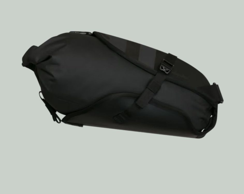 Rapha Waterproof Rear Pack - Satteltasche für Bikepacking (Gebraucht ...