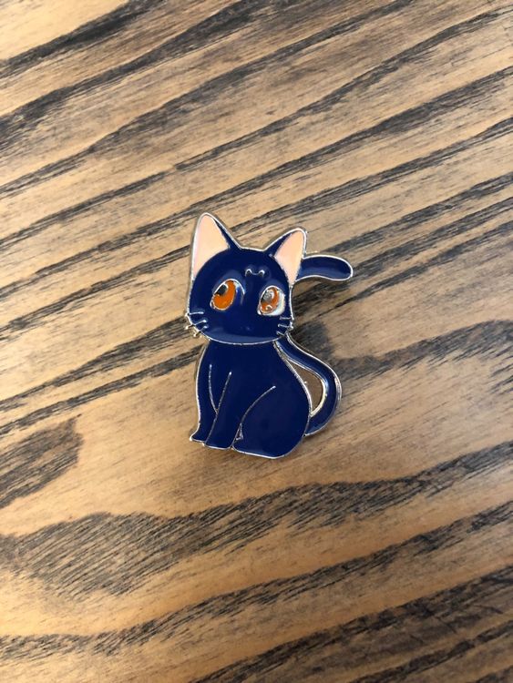 Pin Anstecker Brosche Sailor Moon Katze Luna (Neu und originalverpackt) in Kloten für CHF 4.9 ...