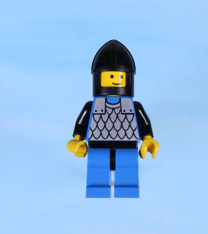 Lego Minifigur Castle - Scale Mail - Blue, Blue Legs with Bl | Kaufen ...