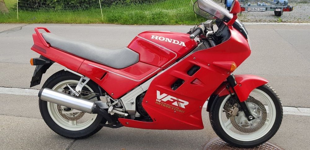 Honda VFR 750 F | Kaufen auf Ricardo