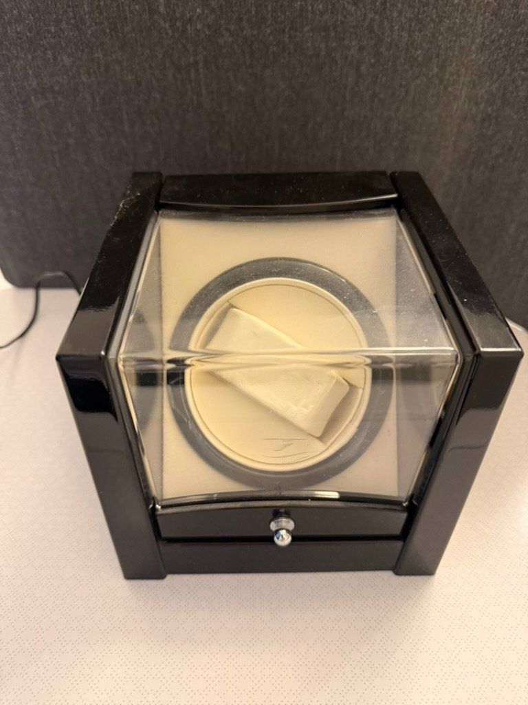 KLARSTEIN 2 speed watch winder for a single watch (Gebraucht) in Gland ...