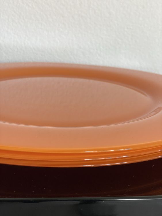 ARC FRANCE Orange Dinner Plates (Gebraucht) in Richterswil für CHF 18 ...