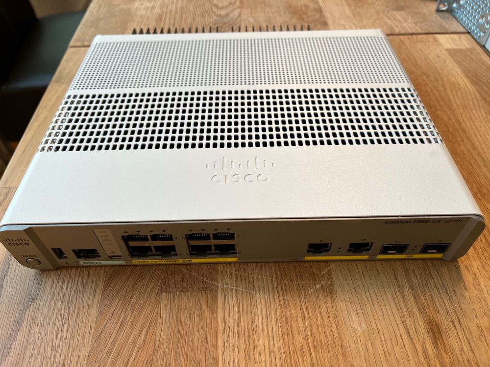 Cisco Catalyst 2960CX-8PC-L PoE Switch (Gebraucht) in Uhwiesen für CHF ...
