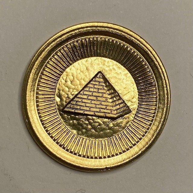 Pyramiden-Talisman, Glücksbringer (Gebraucht) in Luzern für CHF 1 – mit ...