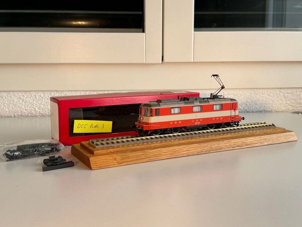 Roco 62690 Re 4/4 II 11109 Swiss Express | Kaufen auf Ricardo