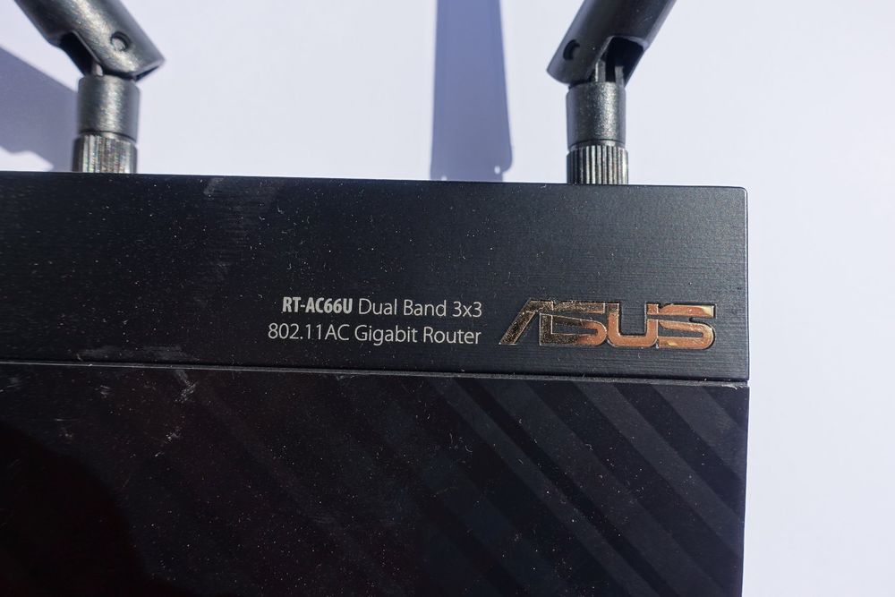 WLAN Router ASUS RT-AC66U | Kaufen auf Ricardo