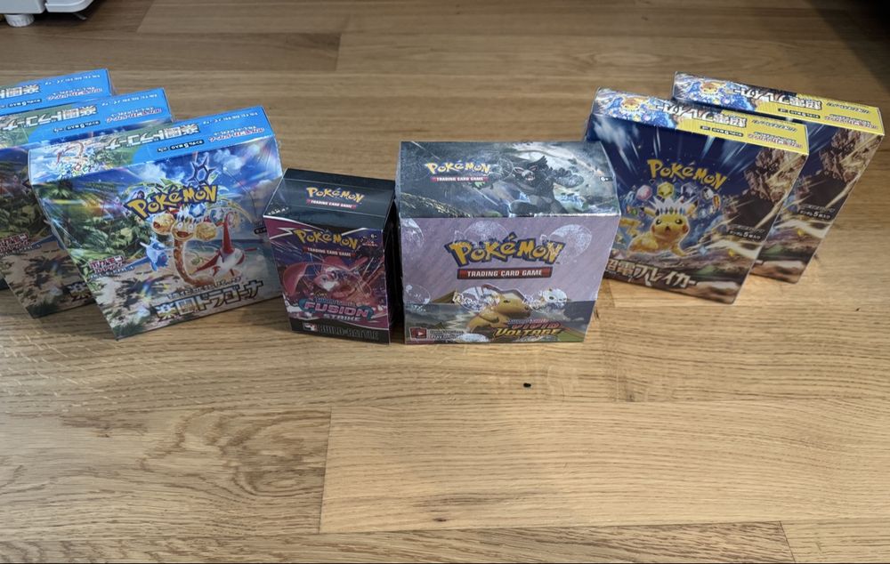 Pokemon Displays (Neu und originalverpackt) in Aesch LU für CHF 429 – mit Lieferung auf Ricardo ...
