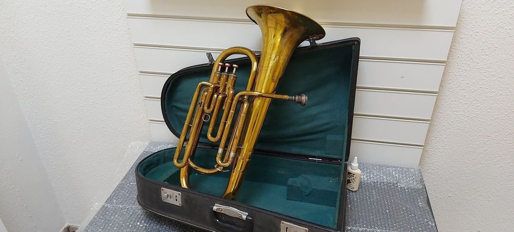 Es Horn J 446 inkl.koffer und mundstück (Gebraucht) in Glattbrugg für ...