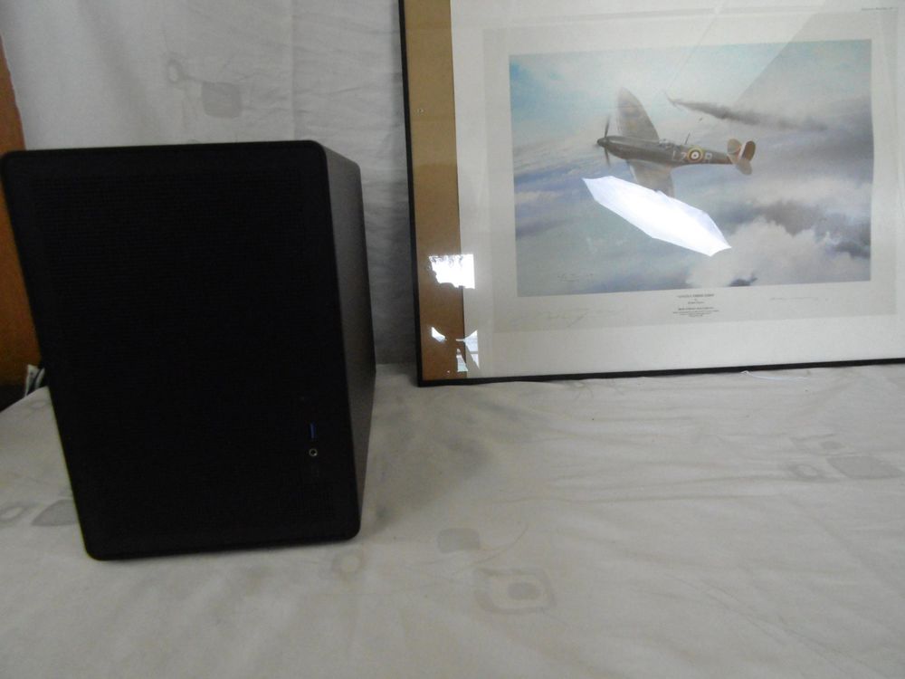 Mini AMD Gaming PC R5 RX 9060 XT 16 GB 32 GB 1 TB NVME - Neu (Neu und ...