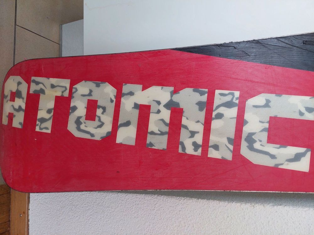 Atomic Alibi 159 Snowboard für Projekt oder Wüste (Gebraucht) in Elsau ...
