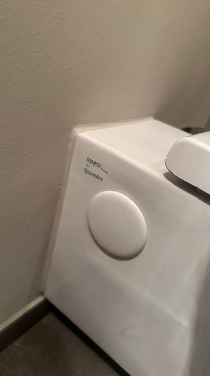 Designer WC Duravit Starck 1 inkl. Sitz & Armatur (Gebraucht) in Lachen ...